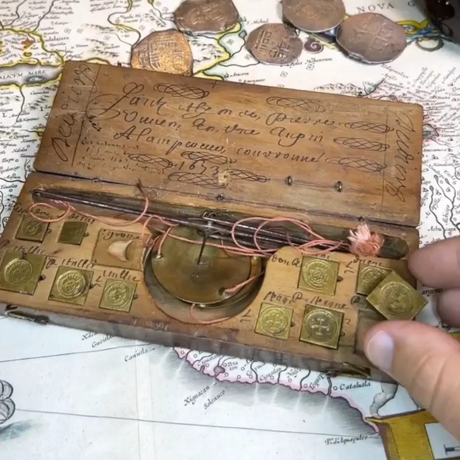 17th Century French Merchants Scale - 1715 Fleet Society